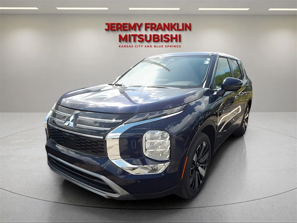 Mitsubishi Outlander vs. Subaru Forester: Why the Mitsubishi Outlander ...