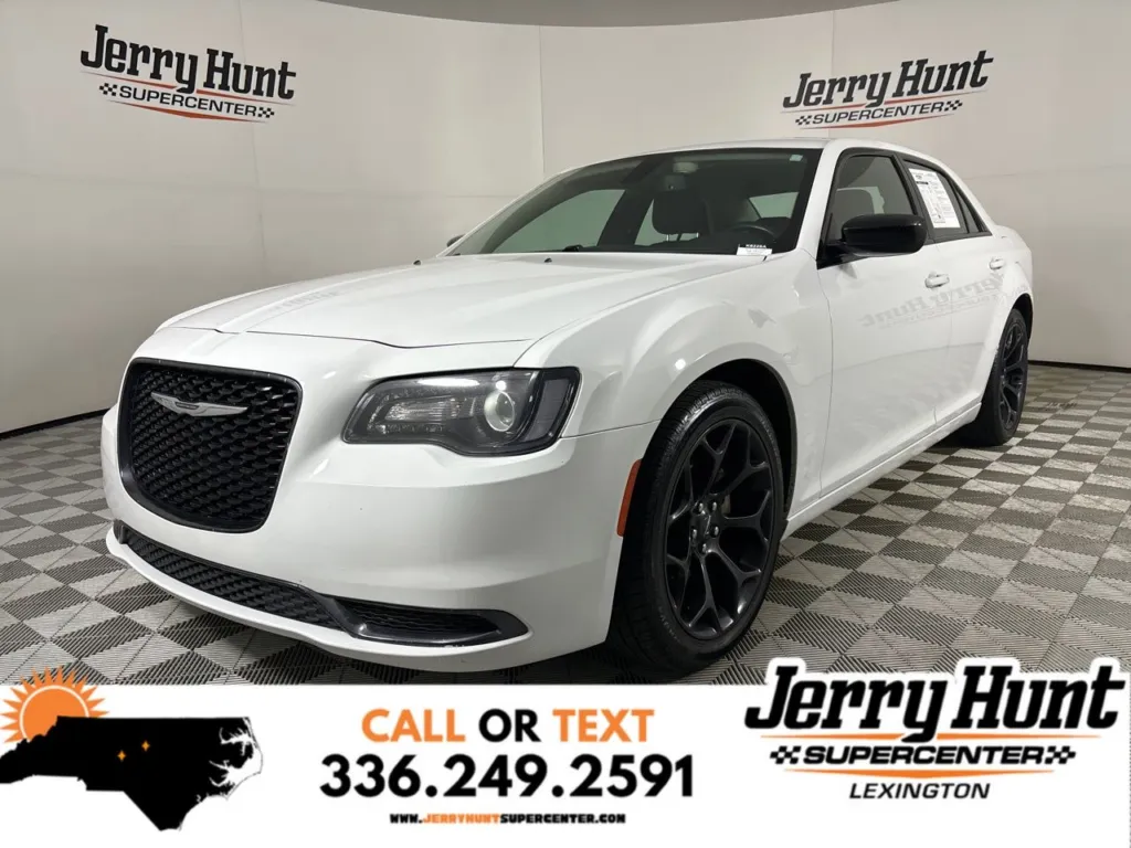 Used 2019 Chrysler 300 Touring for sale in Lexington, NC at Jerry Hunt ...