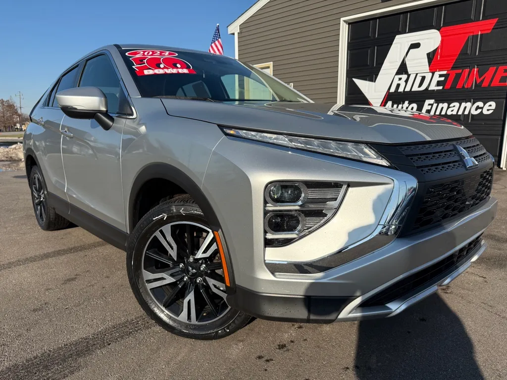 Used 2024 MITSUBISHI ECLIPSE CROSS SE for sale in Crown Point, IN at ...