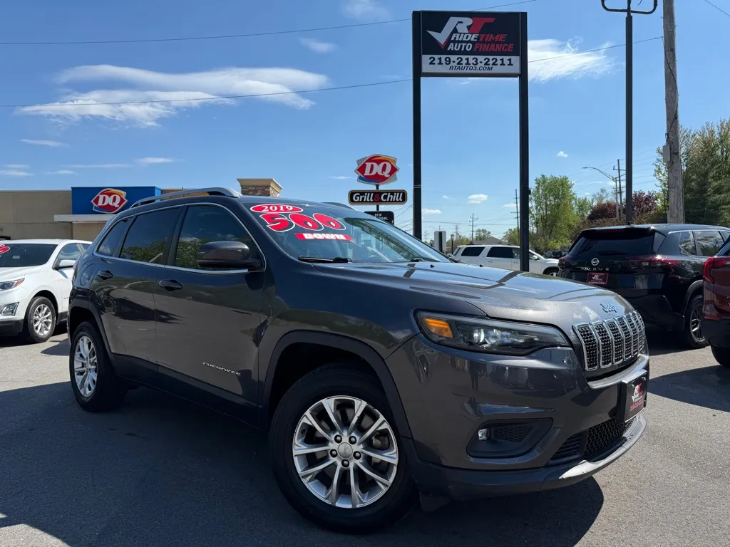 Used 2019 JEEP CHEROKEE LATITUDE PLUS for sale in Crown Point, IN at ...