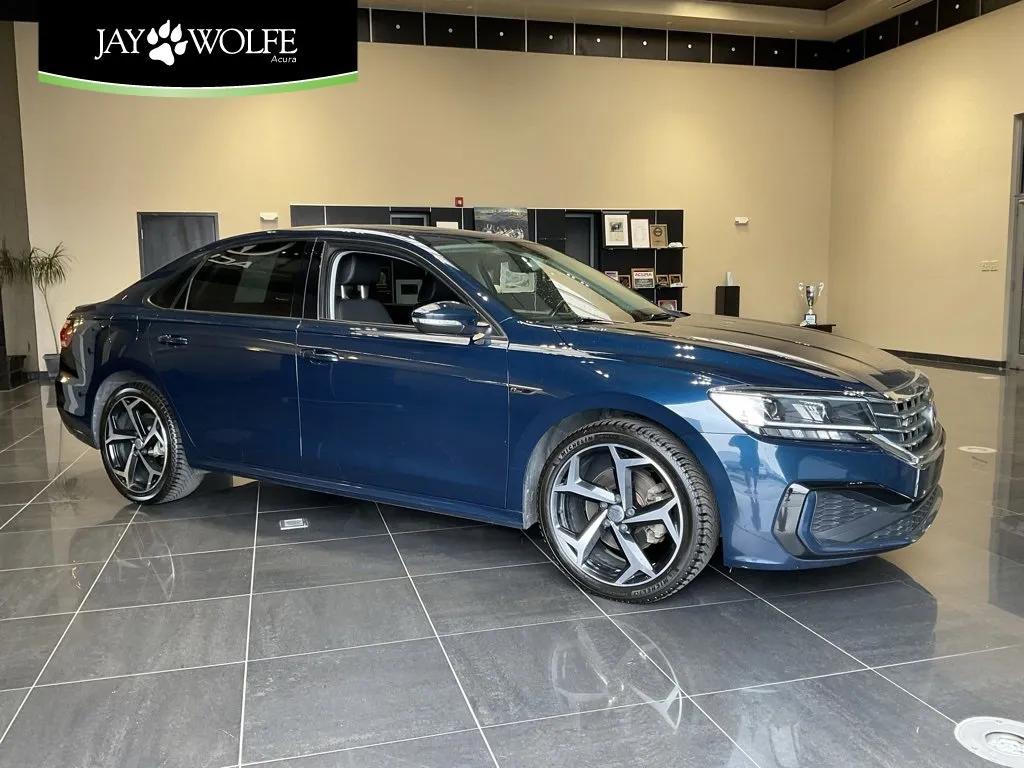Used 2020 Volkswagen Passat 2.0T R-Line for sale in Kansas City, MO at ...