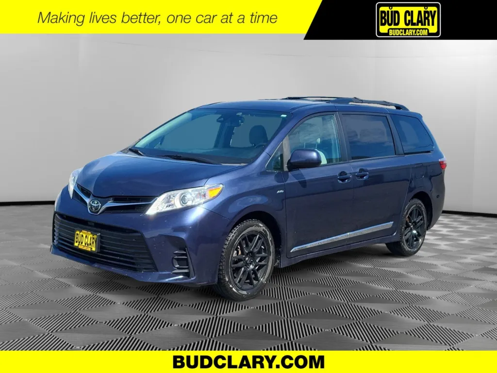 Used 2018 Toyota Sienna LE for sale in Moses Lake, WA at Bud Clary Auto ...