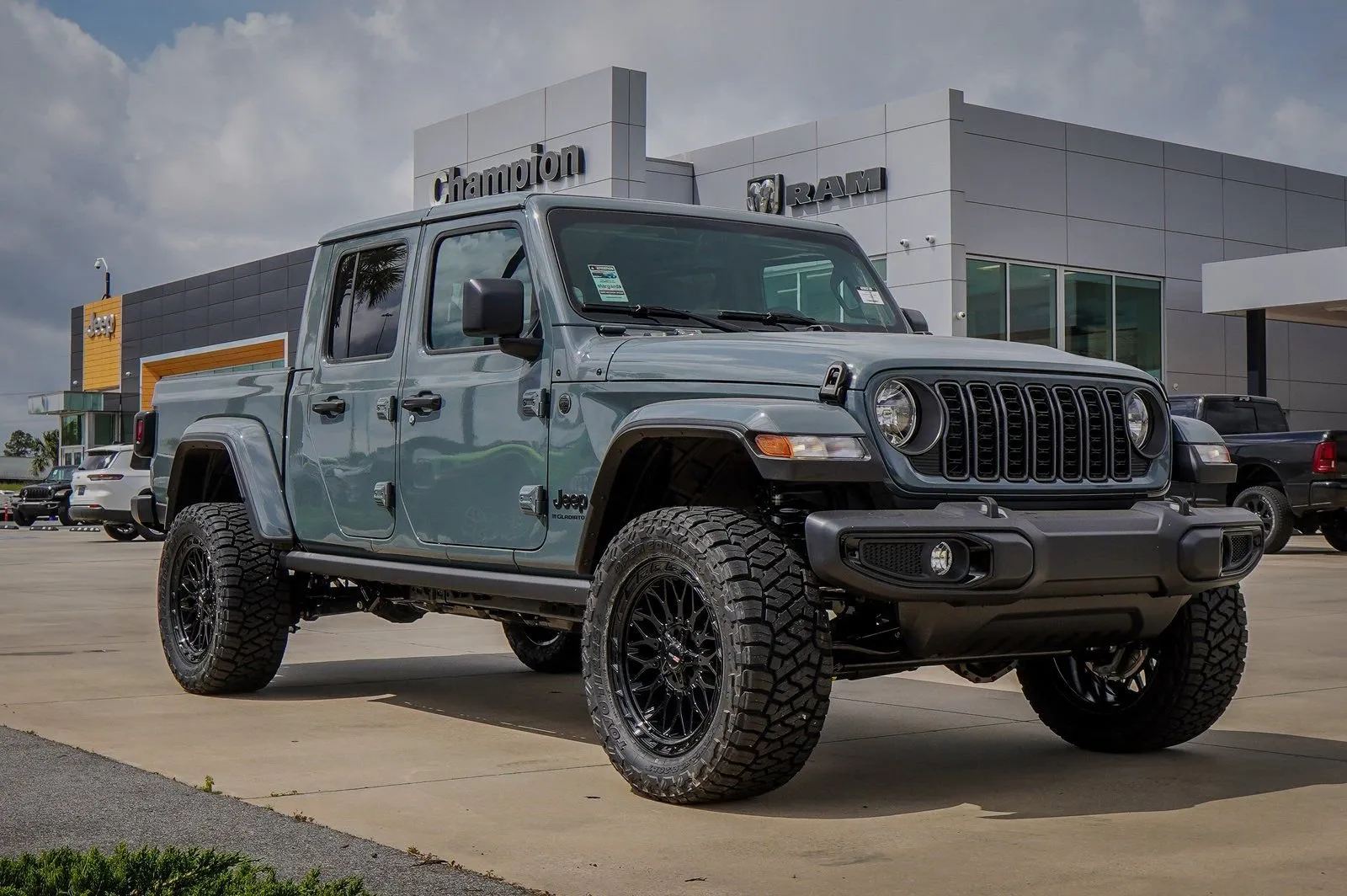 New 2025 Jeep Gladiator Nighthawk | STK# 650248 | Champion Chrysler ...