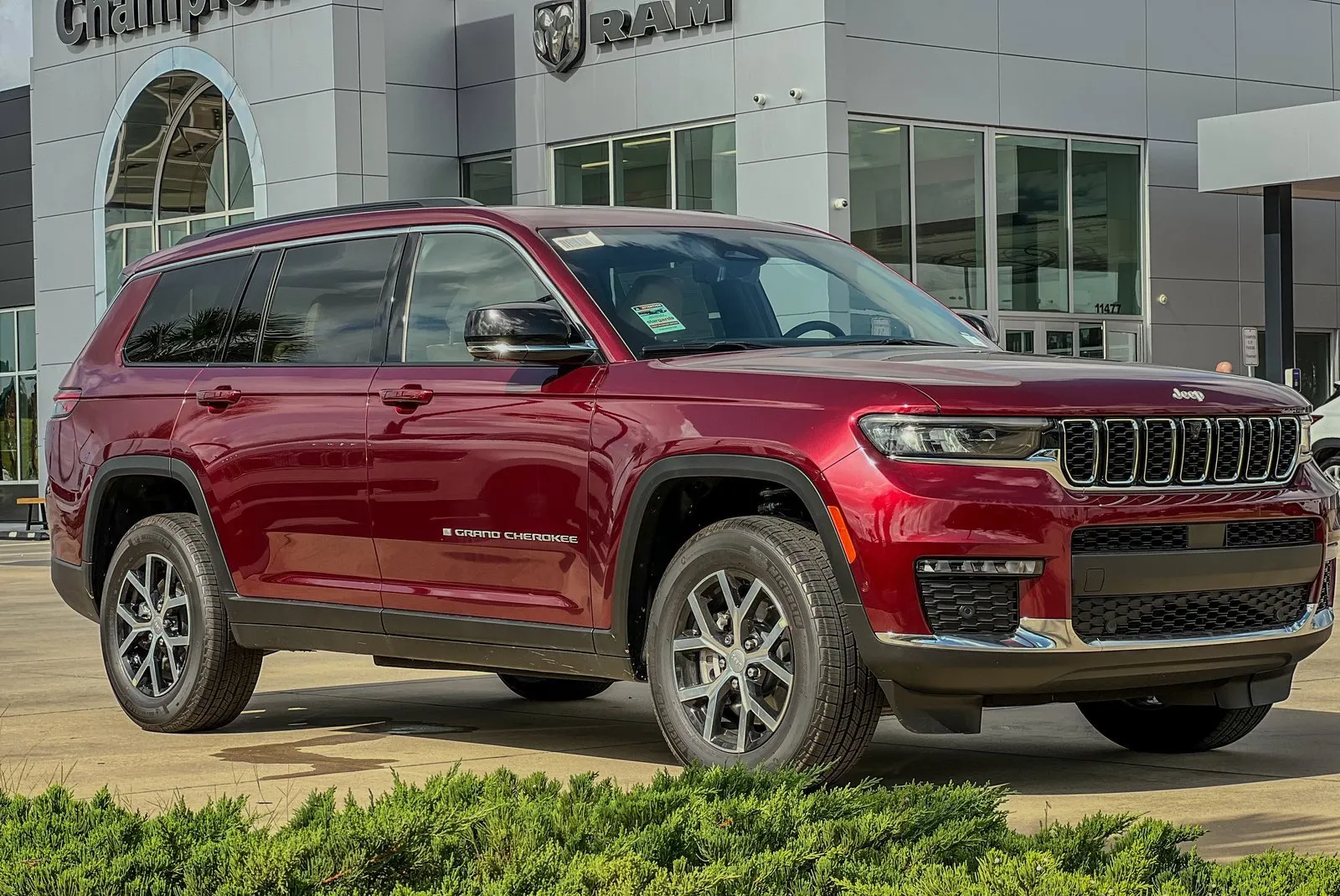 New 2025 Jeep Grand Cherokee L Limited | STK# 650343 | Champion ...