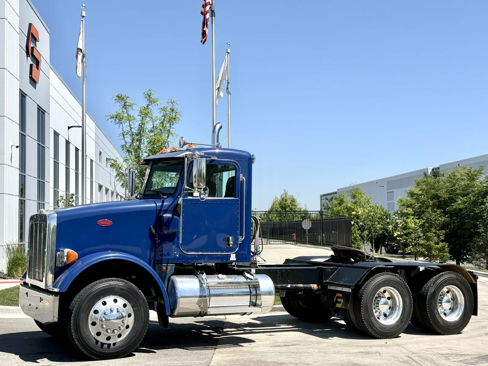 Used 2015 PETERBILT 365 for sale in New Lenox, IL at Forge Truck ...