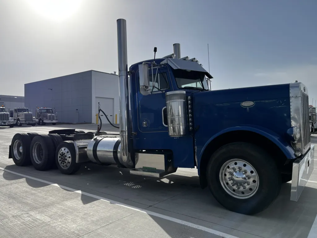 Used 1995 PETERBILT 379 for sale in New Lenox, IL at Forge Truck ...