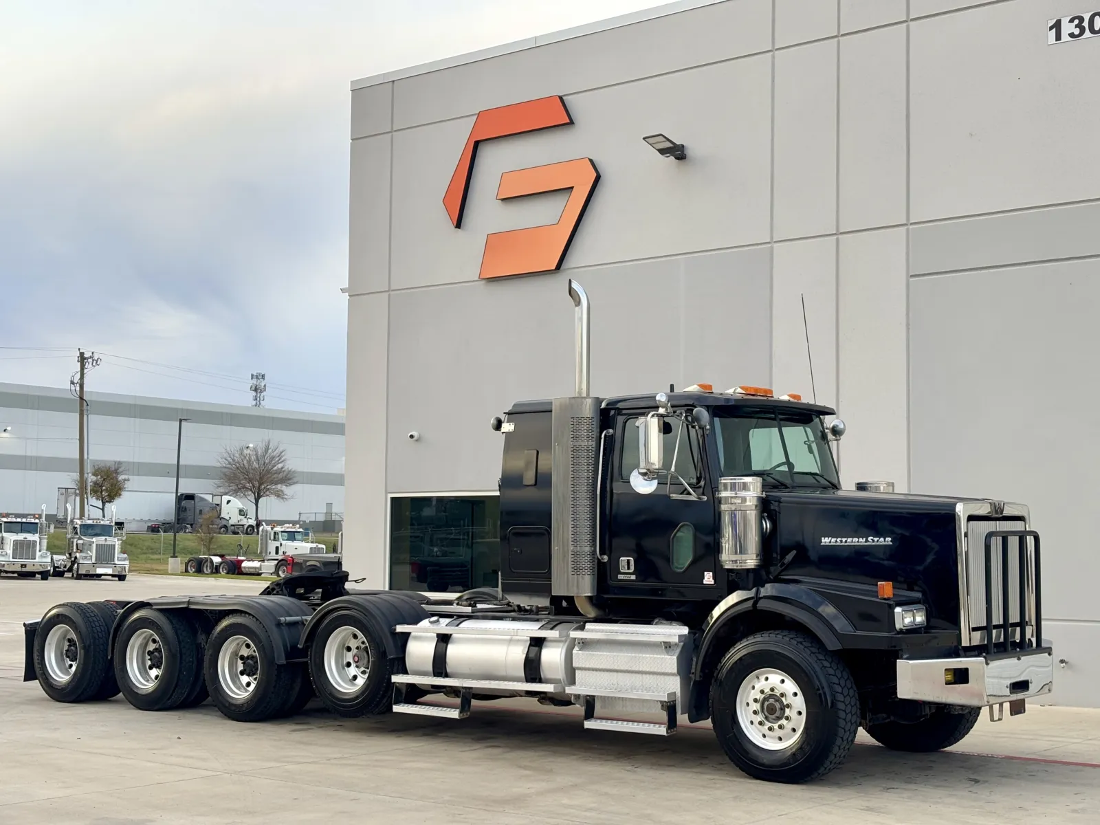 Used 2013 WESTERN STAR 4900 EX for sale in Hutchins, TX at Forge Truck ...