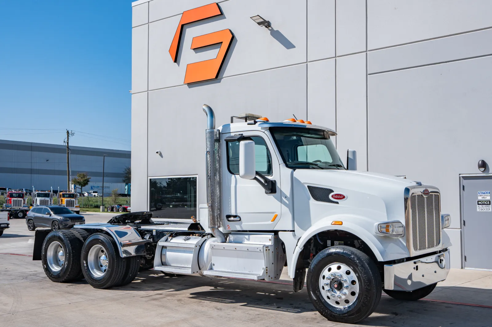 Used 2017 PETERBILT 567 for sale in Hutchins, TX at Forge Truck Centers ...