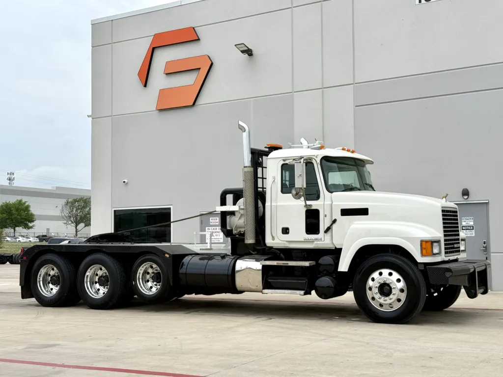 Used 2013 MACK CHU613 for sale in Hutchins, TX at Forge Truck Centers ...