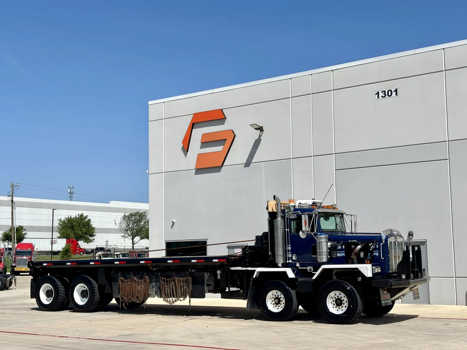 Used 2001 KENWORTH C500 for sale in Hutchins, TX at Forge Truck Centers | VIN: 1NKCXB0X31S963092
