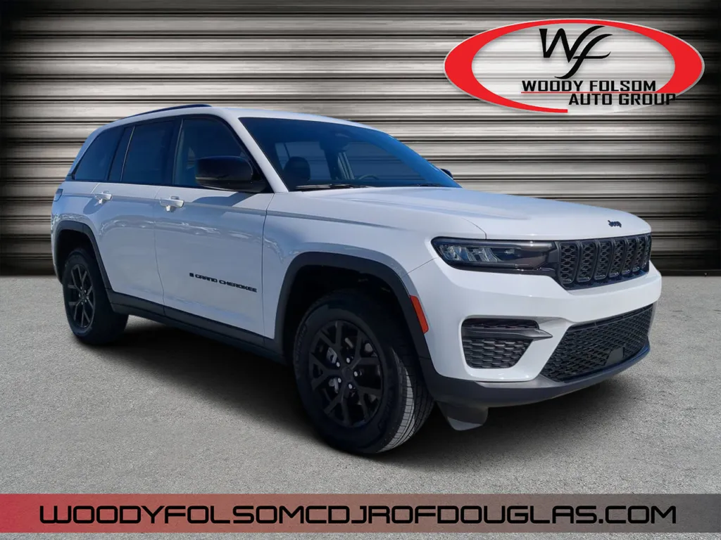Used 2024 Jeep Grand Cherokee Altitude for sale in Douglas, GA at Woody ...