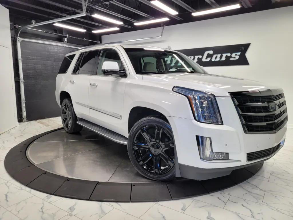 Used 2016 Cadillac Escalade Luxury 4WD for sale in New Albany, IN at ...