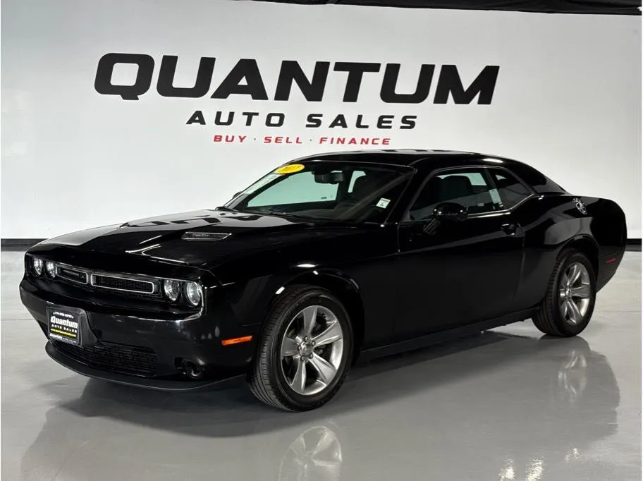 Used 2017 Dodge Challenger SXT Coupe 2D for sale in Garden Grove, CA at ...