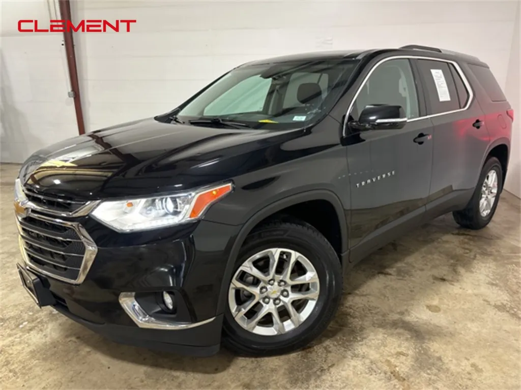 Used 2018 Chevrolet Traverse LT for sale in Wentzville, MO at Clement ...