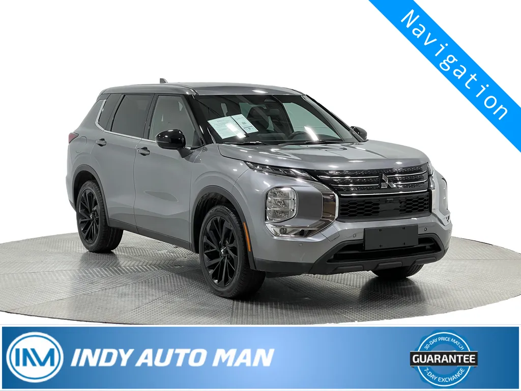 Used 2023 Mitsubishi Outlander SE for sale in Indianapolis, IN at Indy ...