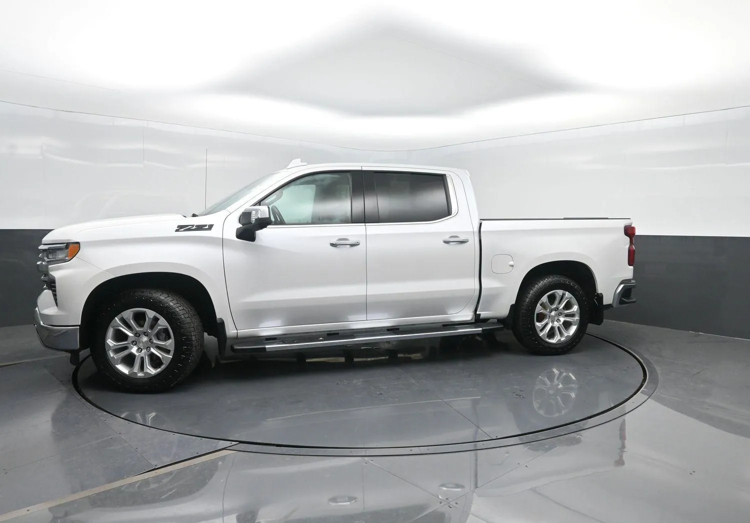 Used 2023 Chevrolet Silverado 1500 LTZ for sale in Charles City, IA at ...
