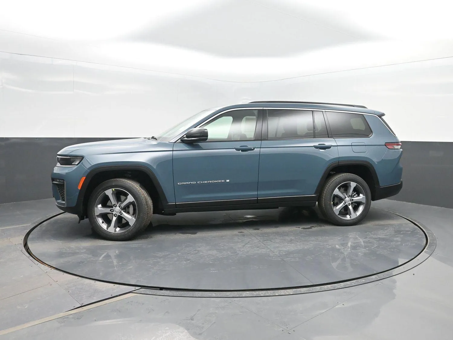 2026 Jeep Grand Cherokee L Limited for sale in Charles City, IA at Mike ...