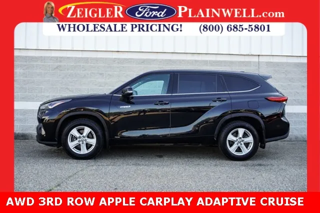 Used 2021 Toyota Highlander Hybrid LE for sale in Plainwell, MI at ...