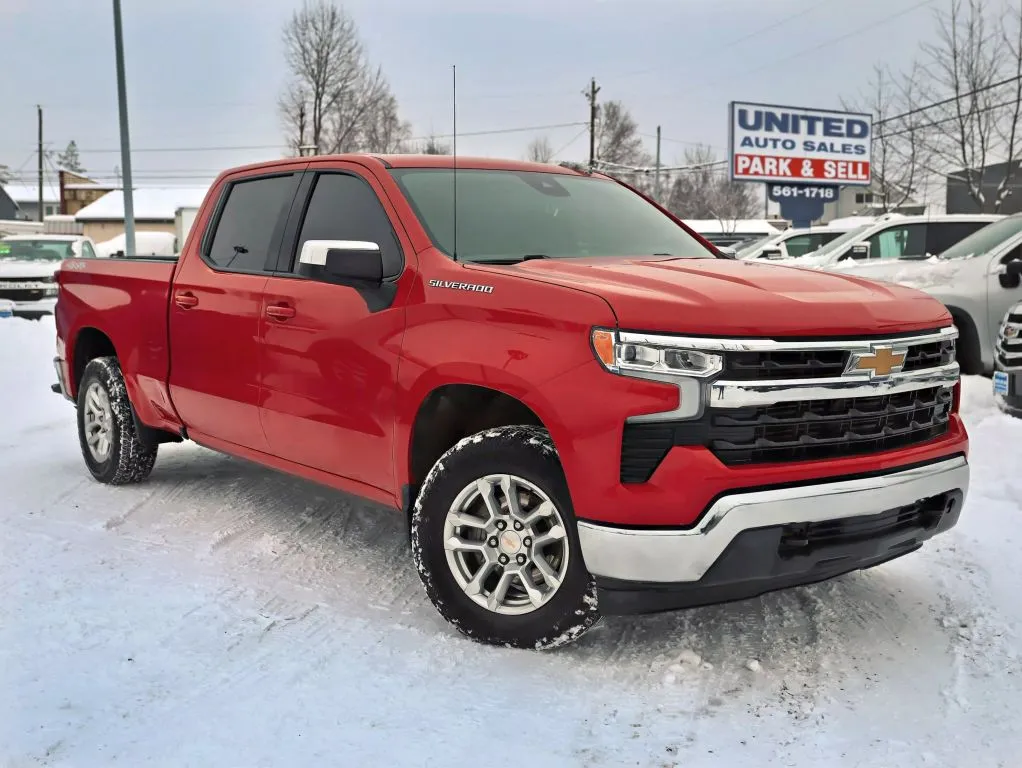 Used 2022 Chevrolet Silverado 1500 Crew Cab LT Pickup 4D 6 1/2 ft for ...