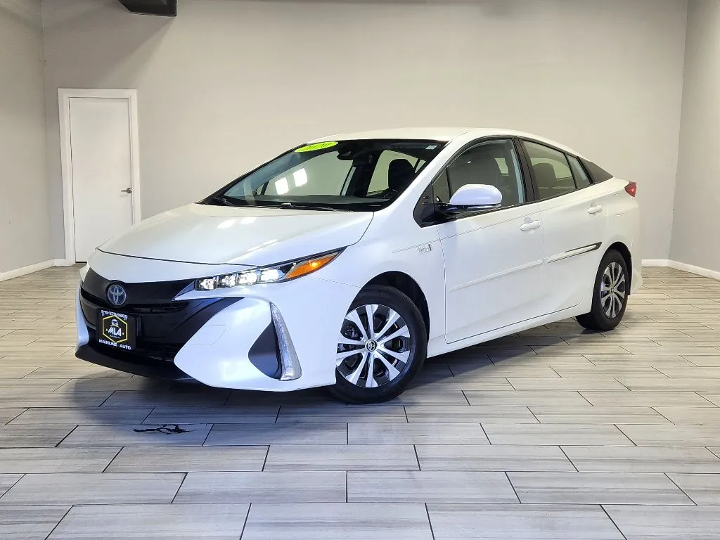 Used 2020 Toyota Prius Prime LE for sale in Philadelphia, PA at ...
