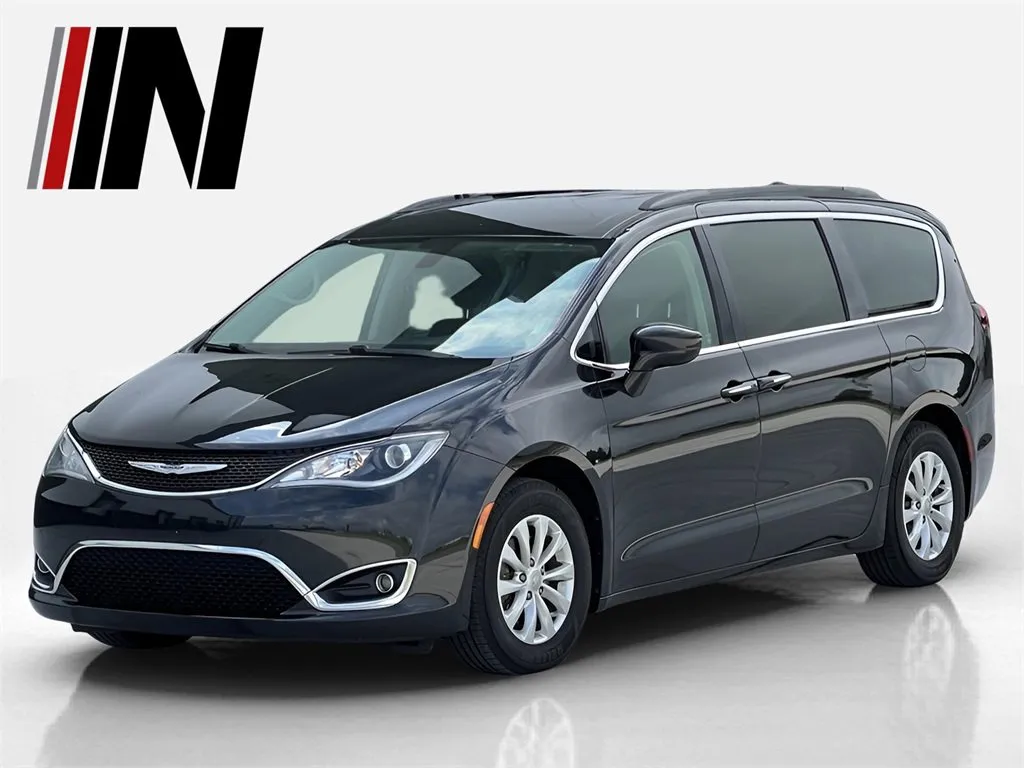Chrysler Pacifica 2018 Touring Plus