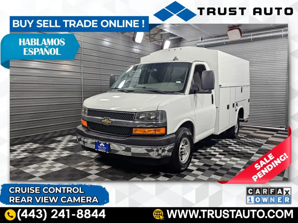 Used 2020 Chevrolet Express 3500 Cutaway 139'' 10FT Box Commercial ...