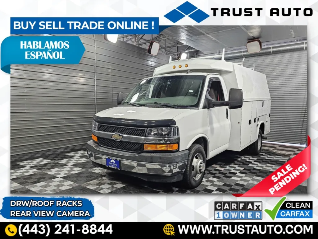 Used 2017 Chevrolet Express 3500 Cutaway DRW 139''WB Dually 10FT Box ...