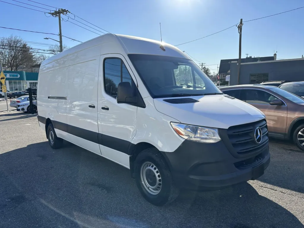Used 2022 Mercedes-Benz Sprinter Cargo Van for sale in Great Neck, NY ...
