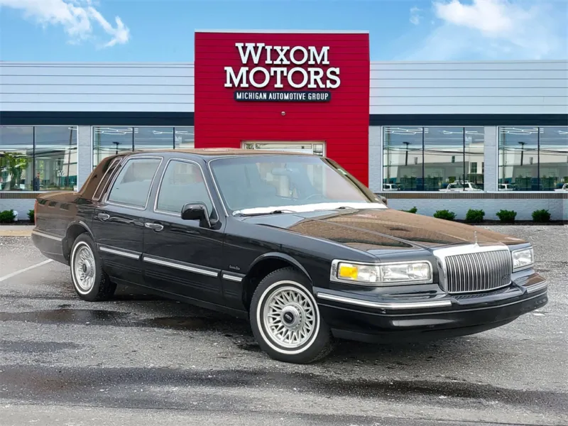 Used 1997 Lincoln Town Car Executive for sale in Wixom, MI at Wixom ...