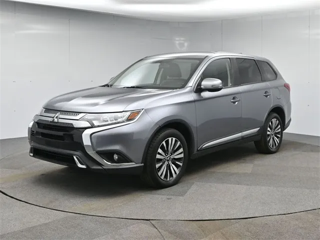 Used 2019 Mitsubishi Outlander SE for sale in Hightstown, NJ at Excel ...