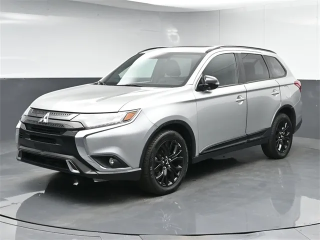 Used 2019 Mitsubishi Outlander LE for sale in Hightstown, NJ at Excel ...