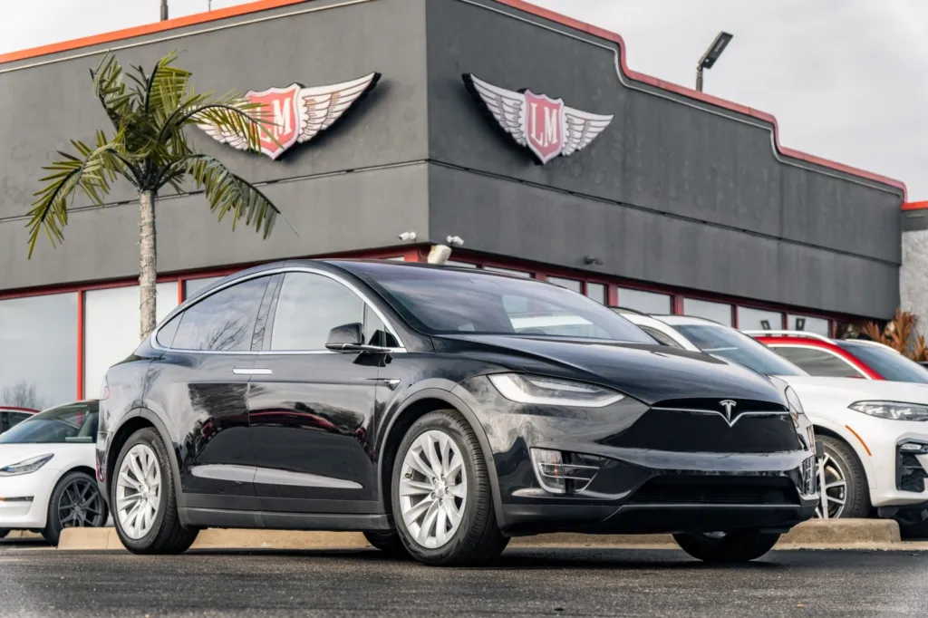 Used 2018 Tesla Model X 75D for sale in Evansville, IN at Lux Motors ...