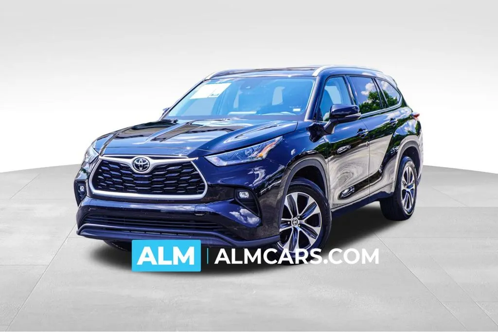 Used 2022 Toyota Highlander XLE for sale in Newnan, GA at ALM Cars ...