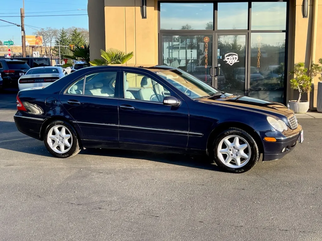 Used 2002 Mercedes-Benz C-Class C 240 for sale in Lakewood, WA at 9999 ...