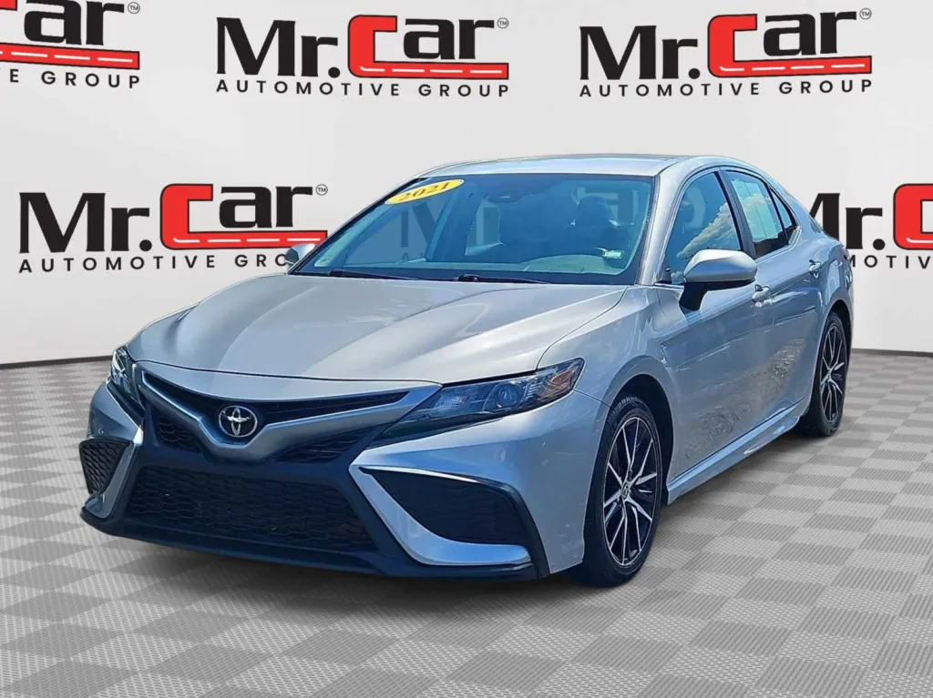 Used 2021 Toyota Camry SE for sale in Glen Burnie, MD at Mr. Car ...