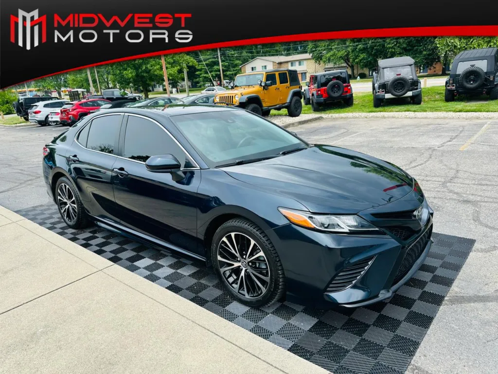 Used 2018 Toyota Camry SE Auto (Natl) for sale in Indianapolis, IN at ...