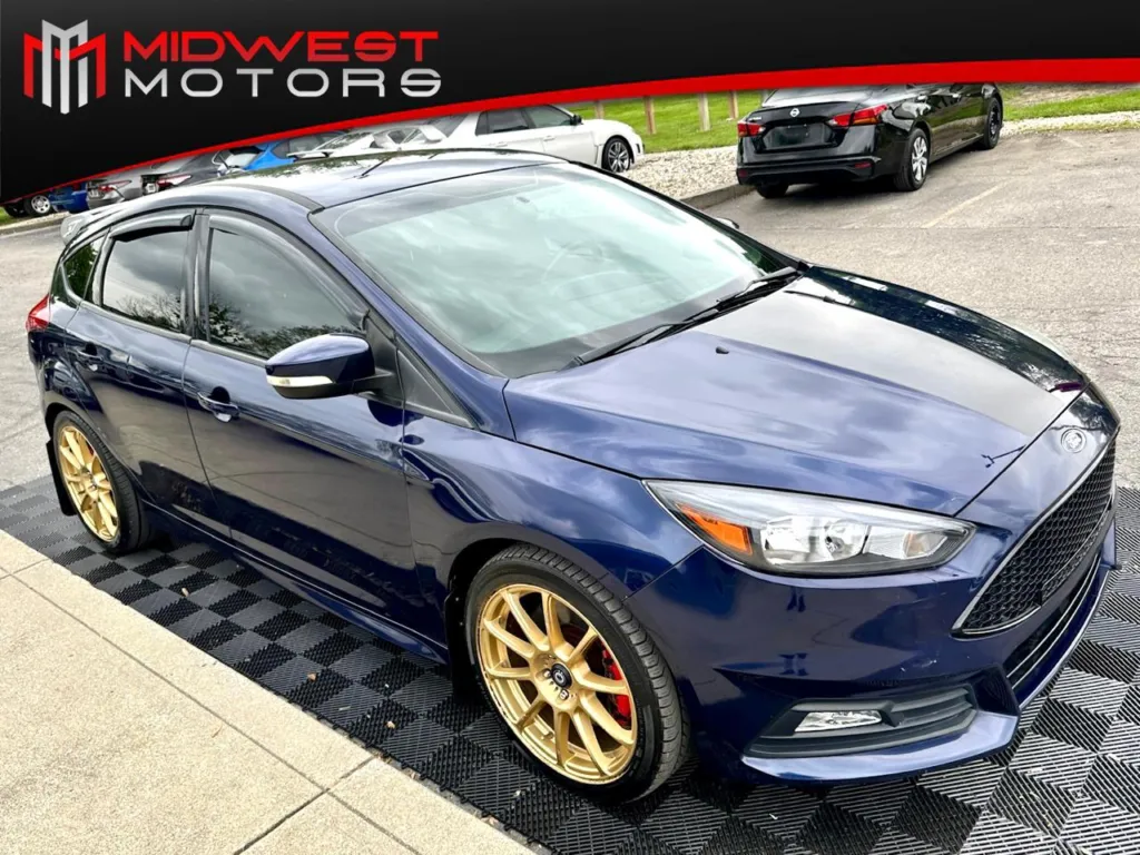 Used 2017 Ford Focus ST Hatch for sale in Indianapolis, IN at Midwest ...