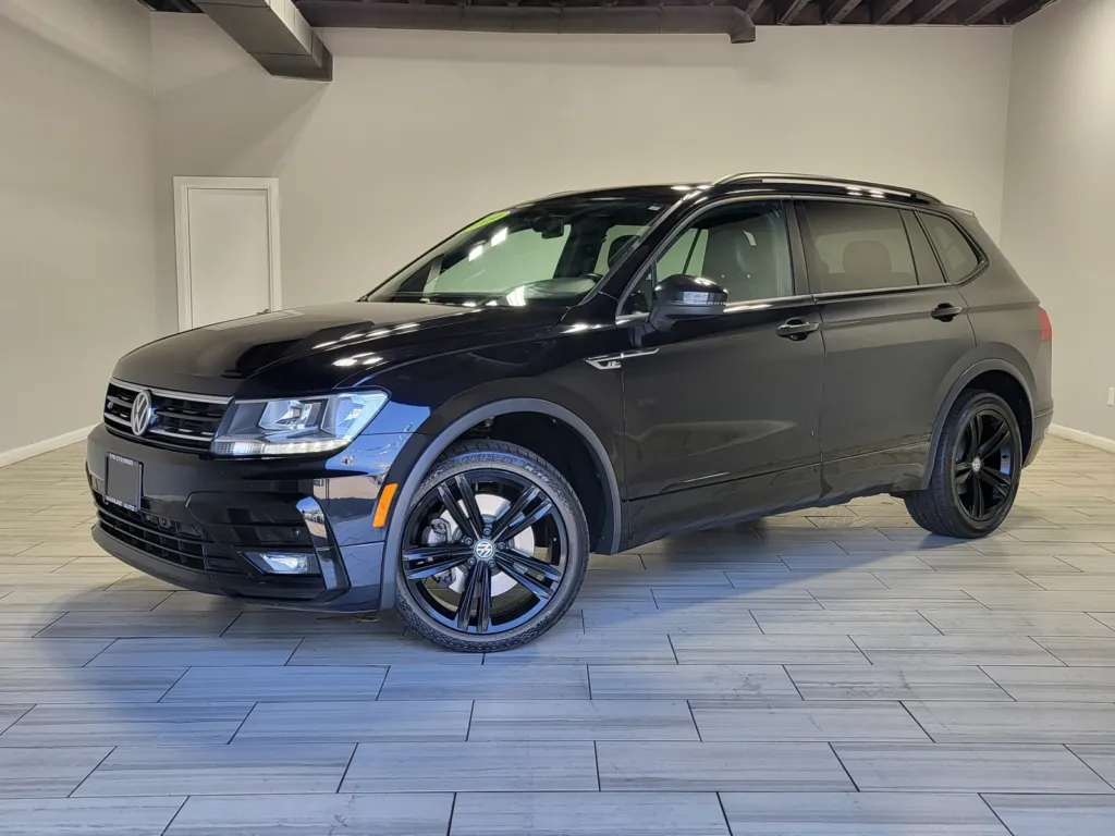 Used 2019 Volkswagen Tiguan SEL R-Line Black for sale in Cinnaminson ...