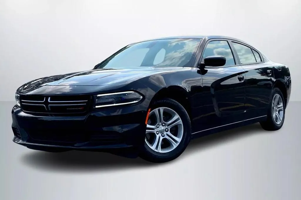Used 2016 Dodge Charger SE Sedan 4D for sale in Janesville, WI at Cool ...