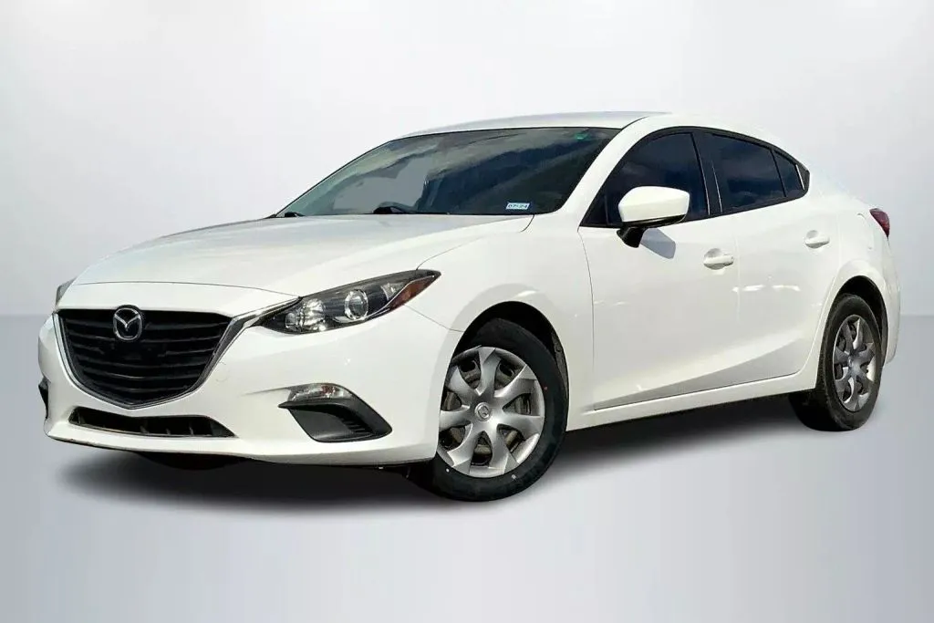 Used 2015 MAZDA MAZDA3 i Sport Sedan 4D for sale in Janesville, WI at ...