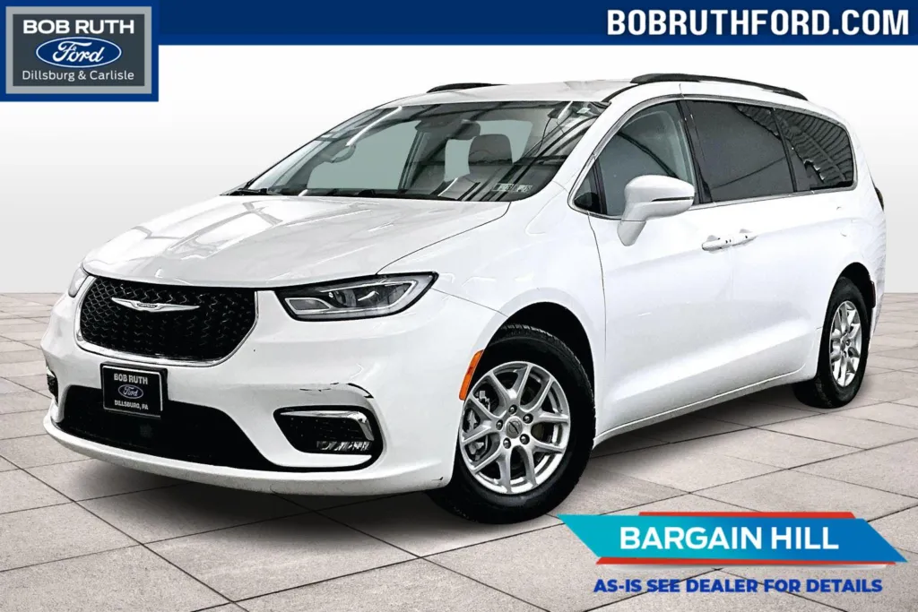 Used 2022 Chrysler Pacifica Touring L for sale in Dillsburg, PA at Bob ...