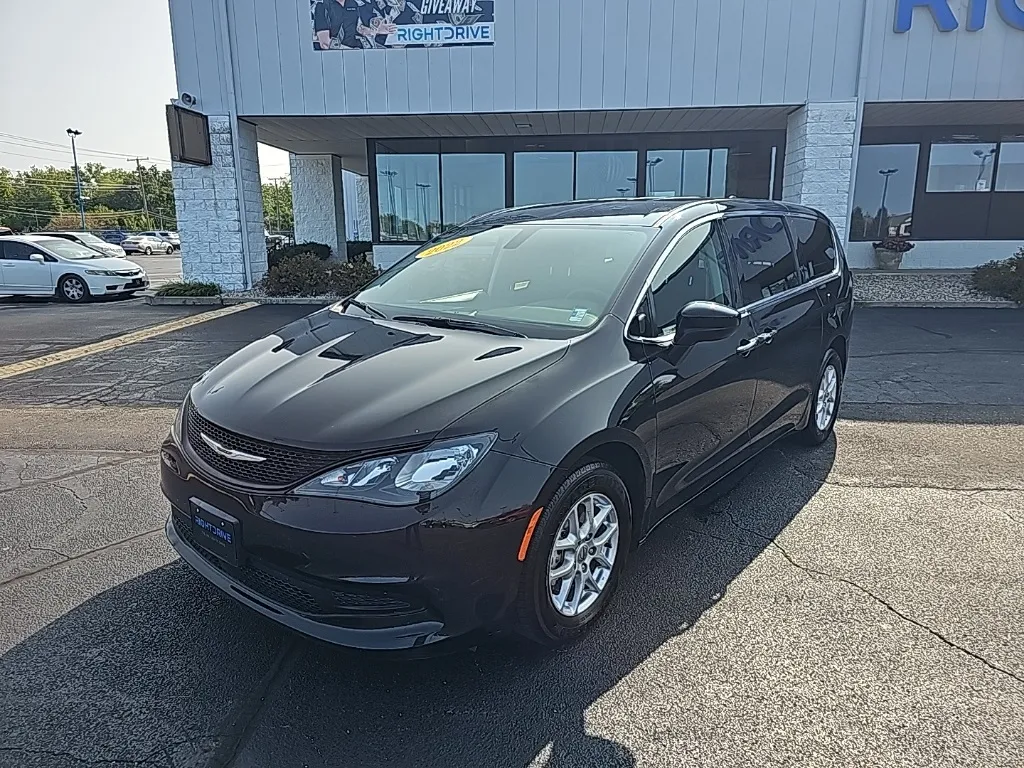 Used 2022 Chrysler Voyager LX for sale in Muncie, IN at RightDrive ...