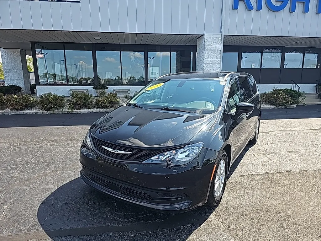 Used 2022 Chrysler Voyager LX for sale in Muncie, IN at RightDrive ...