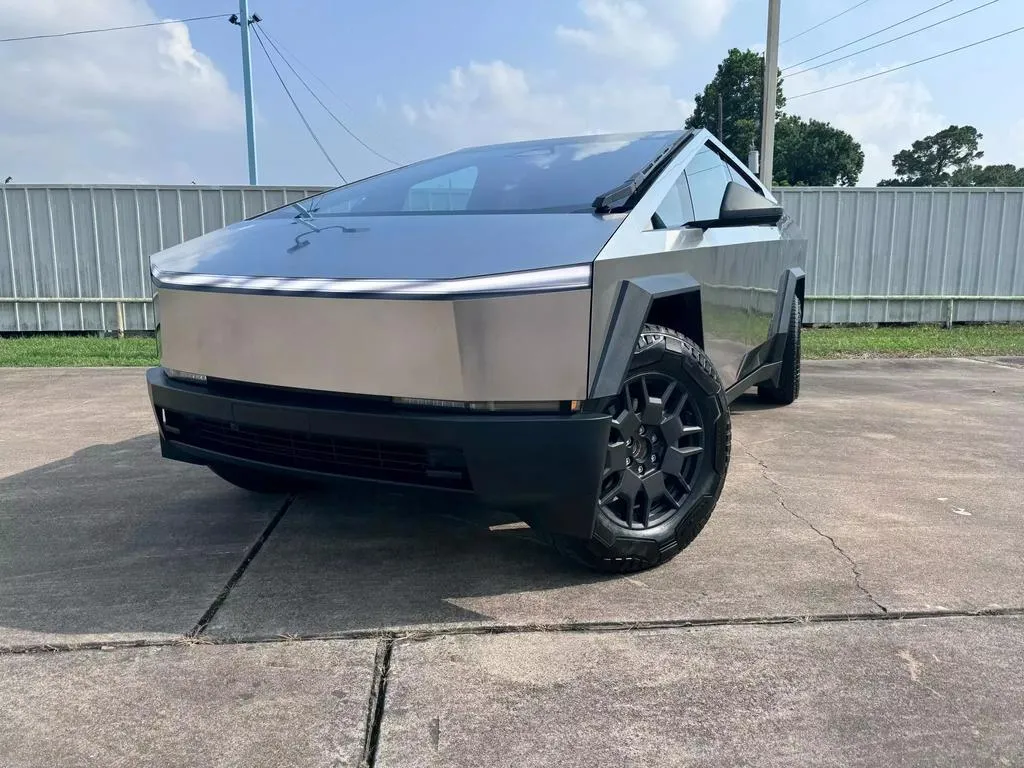 Used 2024 Tesla Cybertruck All-Wheel Drive Pickup 4D 6 ft for sale in ...