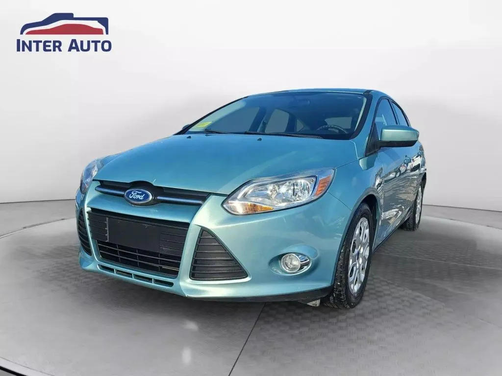 Ford Focus Se Hatchback 2012