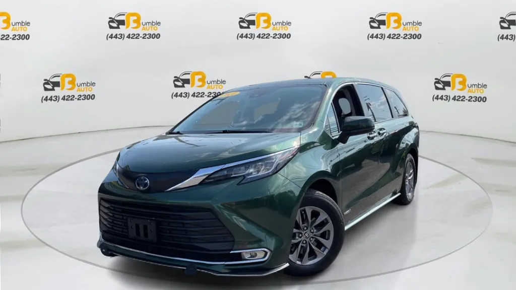 Used 2021 Toyota Sienna XLE Minivan 4D for sale in Elkridge, MD at ...