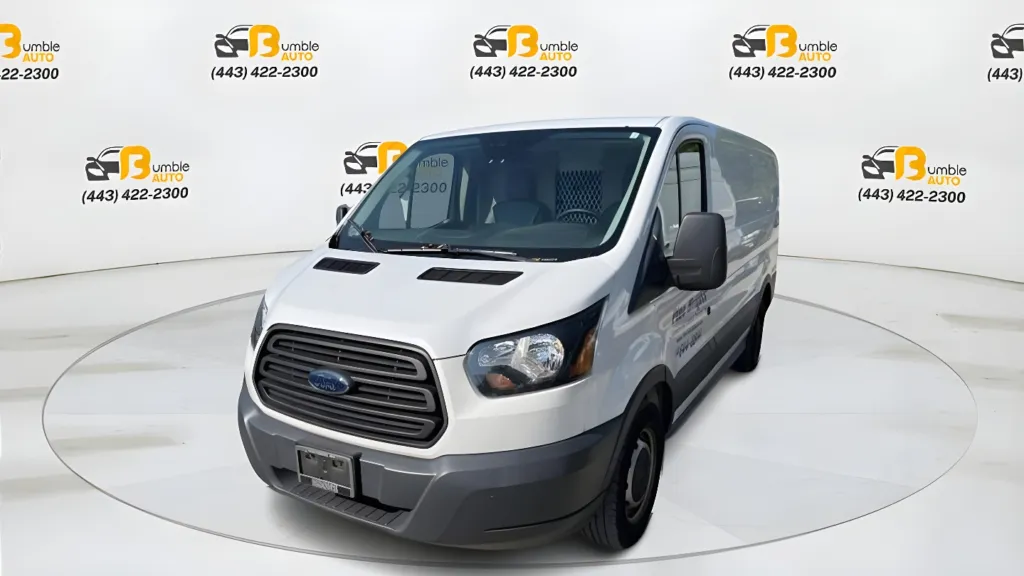 Used 2018 Ford Transit 150 Van Low Roof w/60/40 Side Door w/RWB Van 3D ...