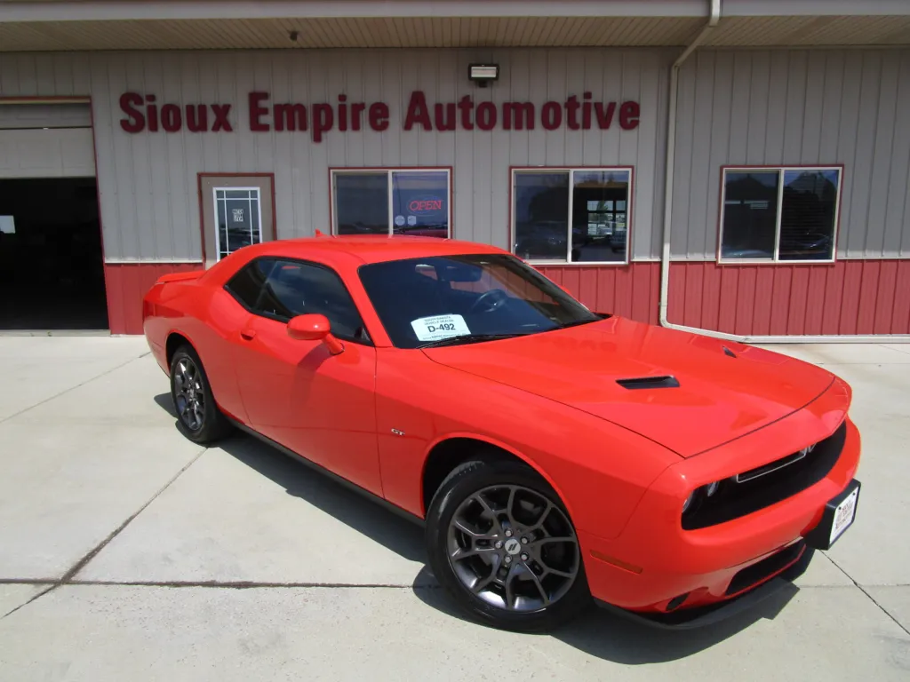 Used 2018 DODGE CHALLENGER GT for sale in Tea, SD | VIN: 2C3CDZGG4JH256796