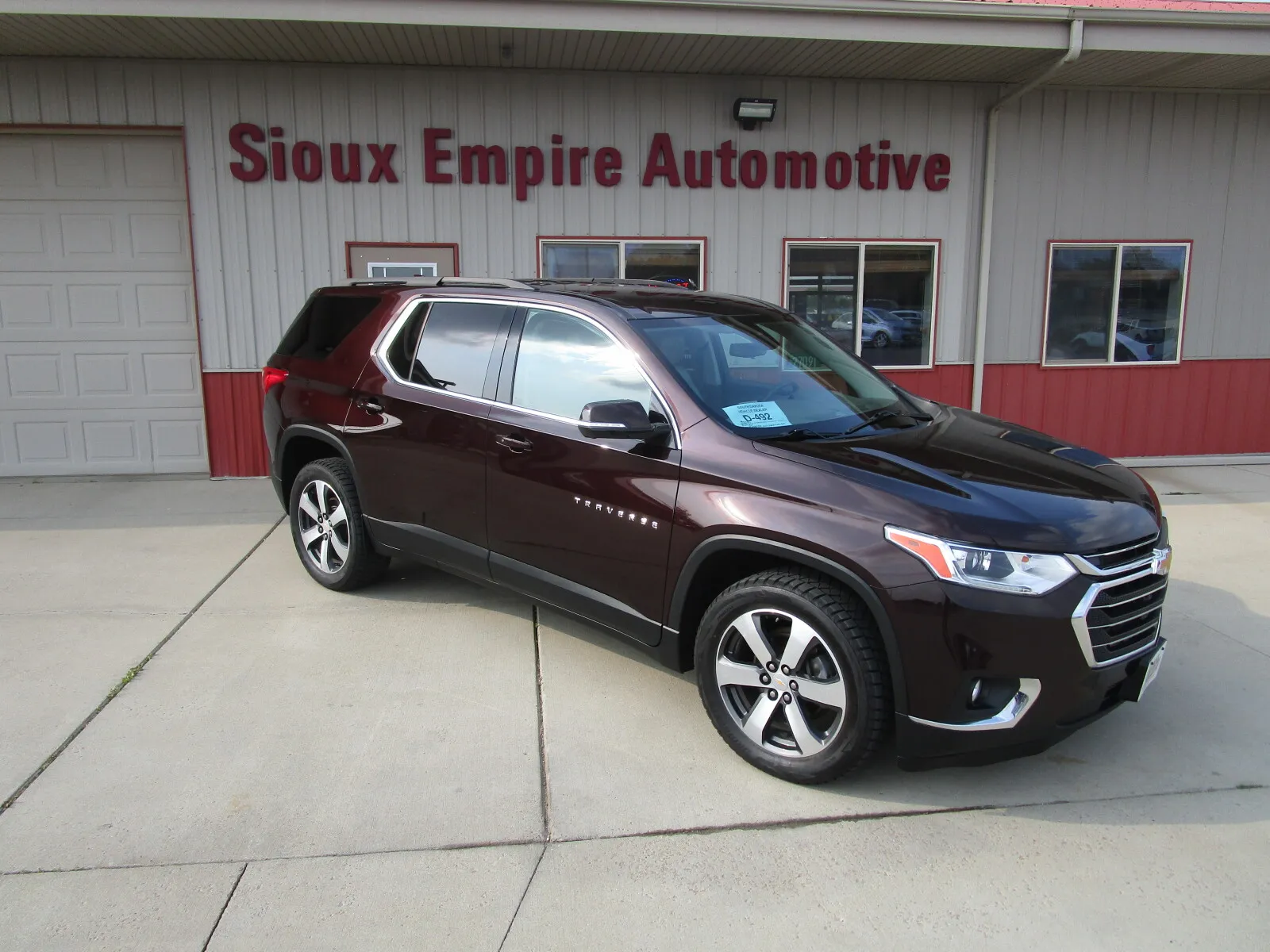 Used 2020 CHEVROLET Traverse LT for sale in Tea, SD at Sioux Empire ...