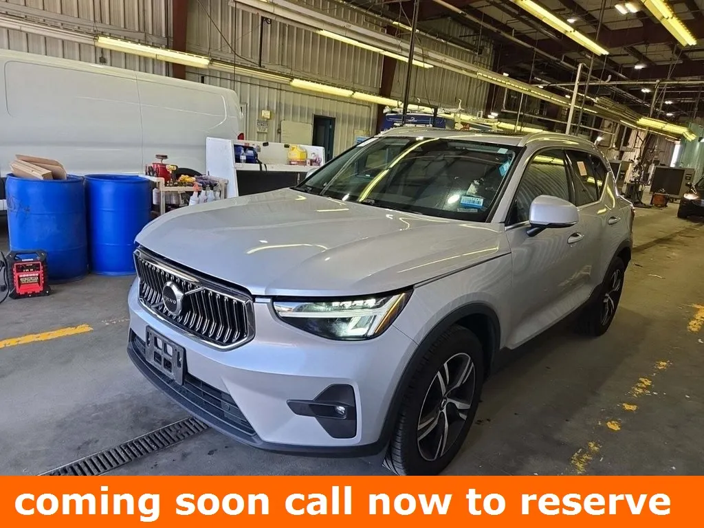 Used 2023 Volvo XC40 B5 Plus Bright Theme for sale in Gurnee, IL at ...